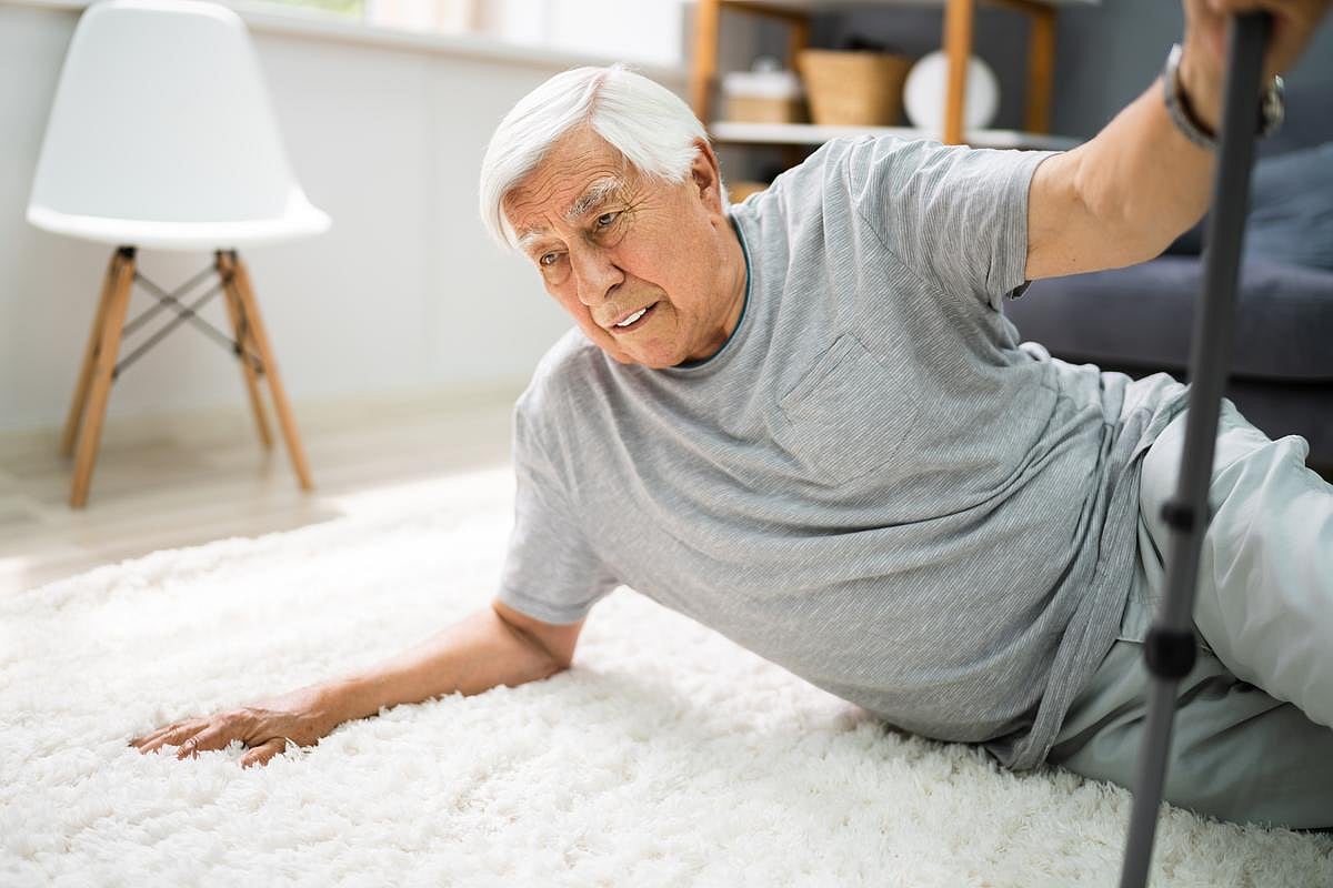 Slower Arm Movement Increases Fall Risk Among Seniors | Powers Health